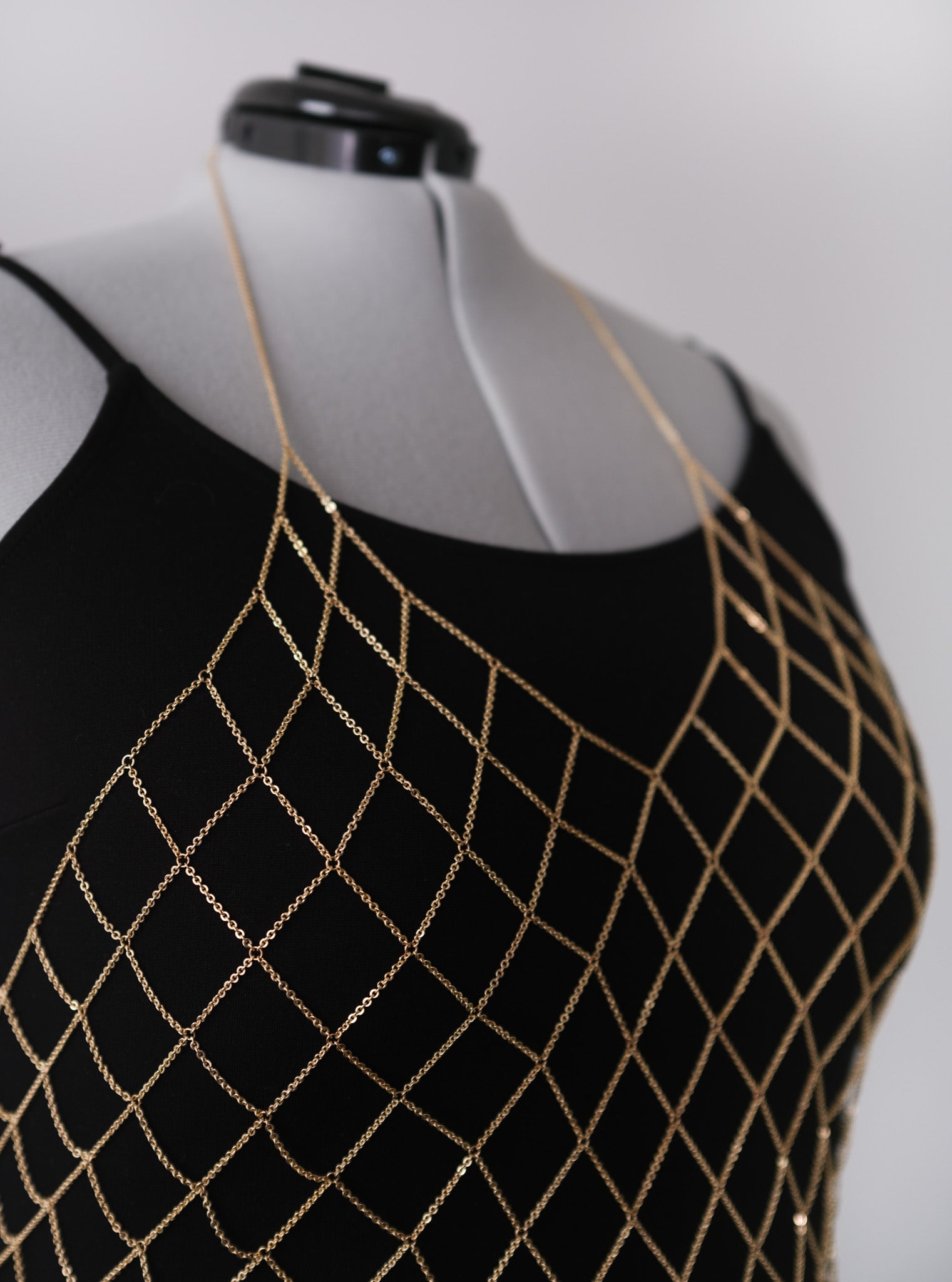 Body Chains – Toy Toy’s Waistland